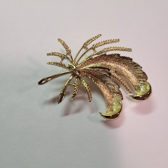 Jewelry | Vintage Mcm Gold Tone Wheat And Feather Brooch Pin | Poshmark